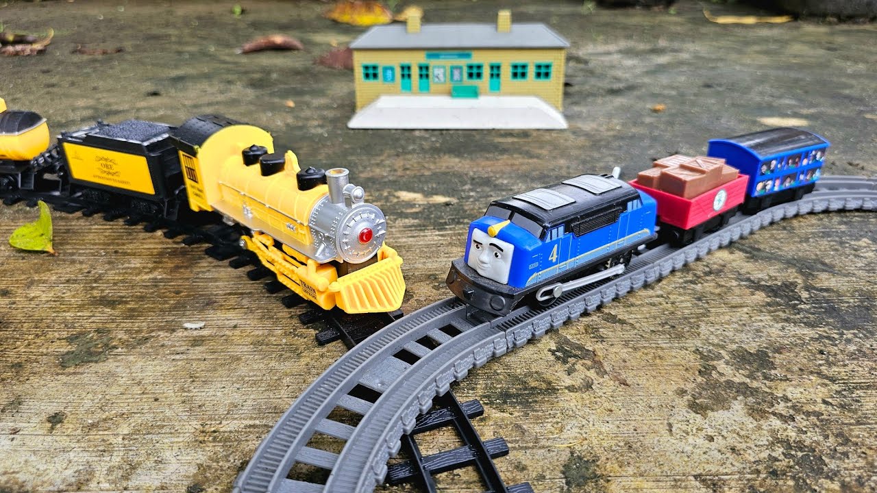 Unboxing dan Merakit Mainan Kereta Api Classical Train Model, Kereta ...