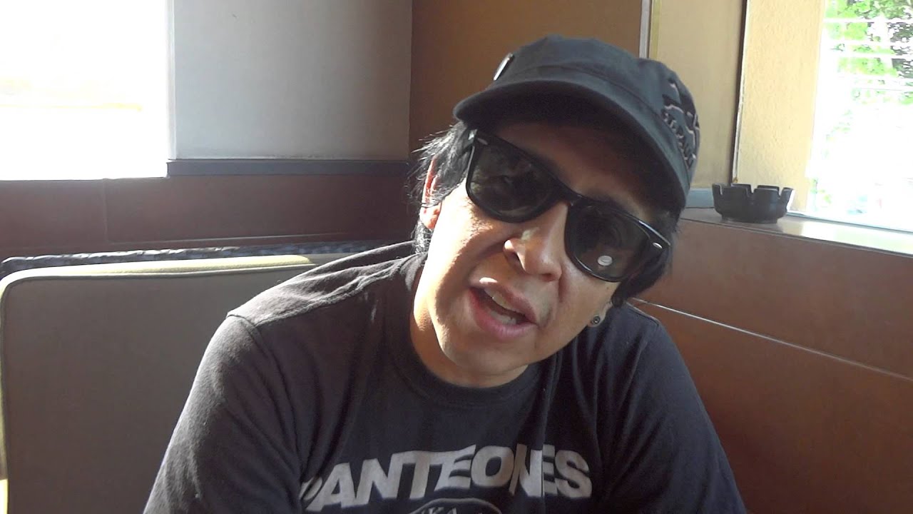 Gorri (Guitarrista De Panteon Rococó) - Saludos a La Gente De A La Fuga ...