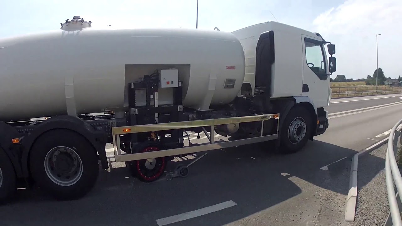 Dual Side SCRIM friction survey - YouTube