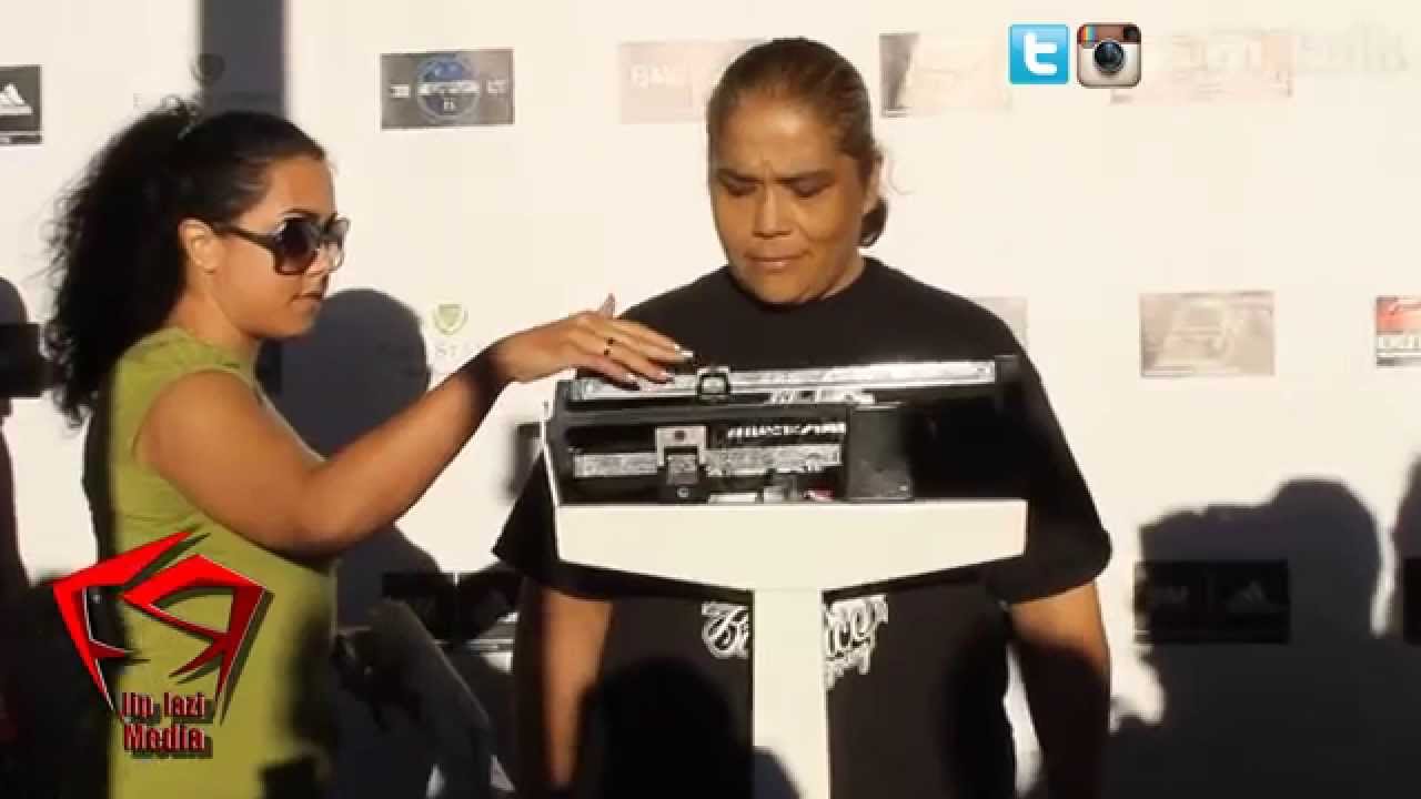 Martha Salazar / Tanzee Daniel Weigh-In - YouTube