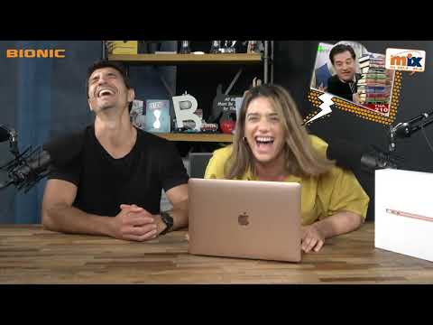 2020 MacBook Air M1 - Unboxing with BIONIC