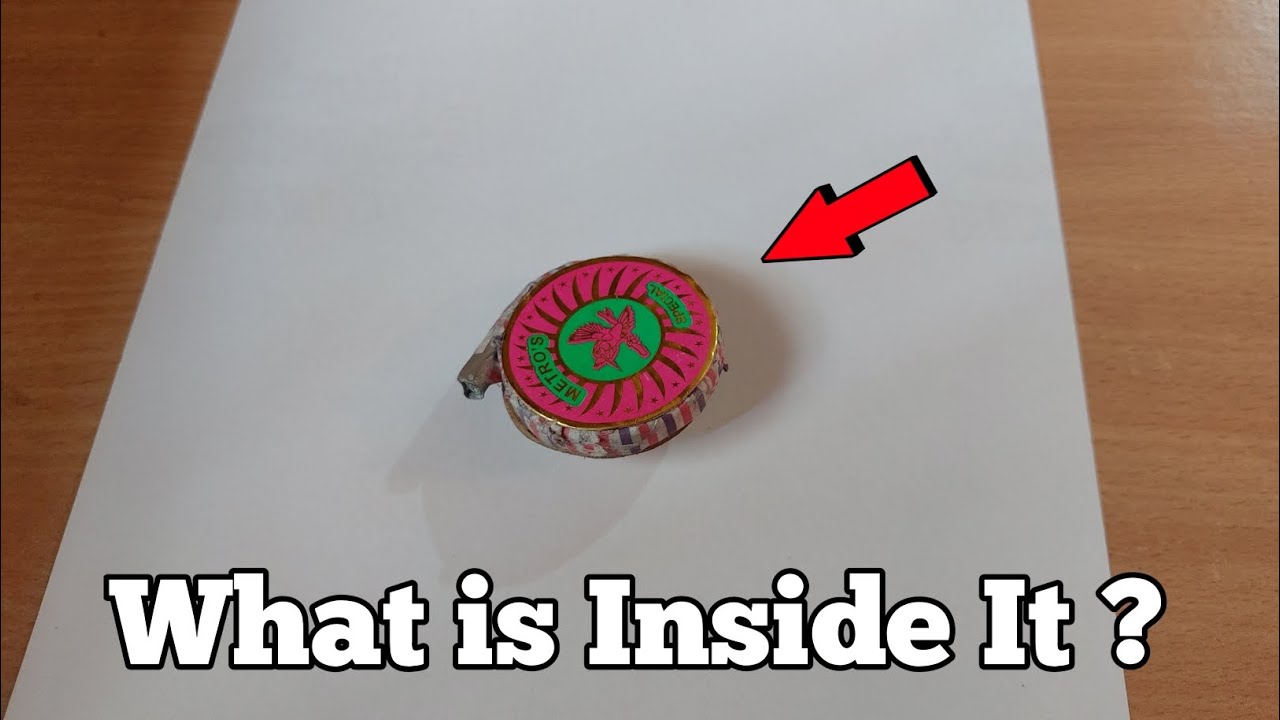 What Is Inside a CHAKRI | Diwali Special 💥 | Cut Open a Chakri | - YouTube