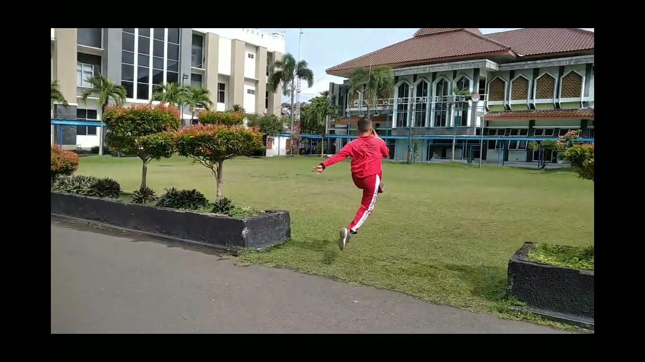 TUTORIAL LOMPAT JAUH DENGAN GAYA BERJALAN DI UDARA(WALKING IN THE AIR) - YouTube