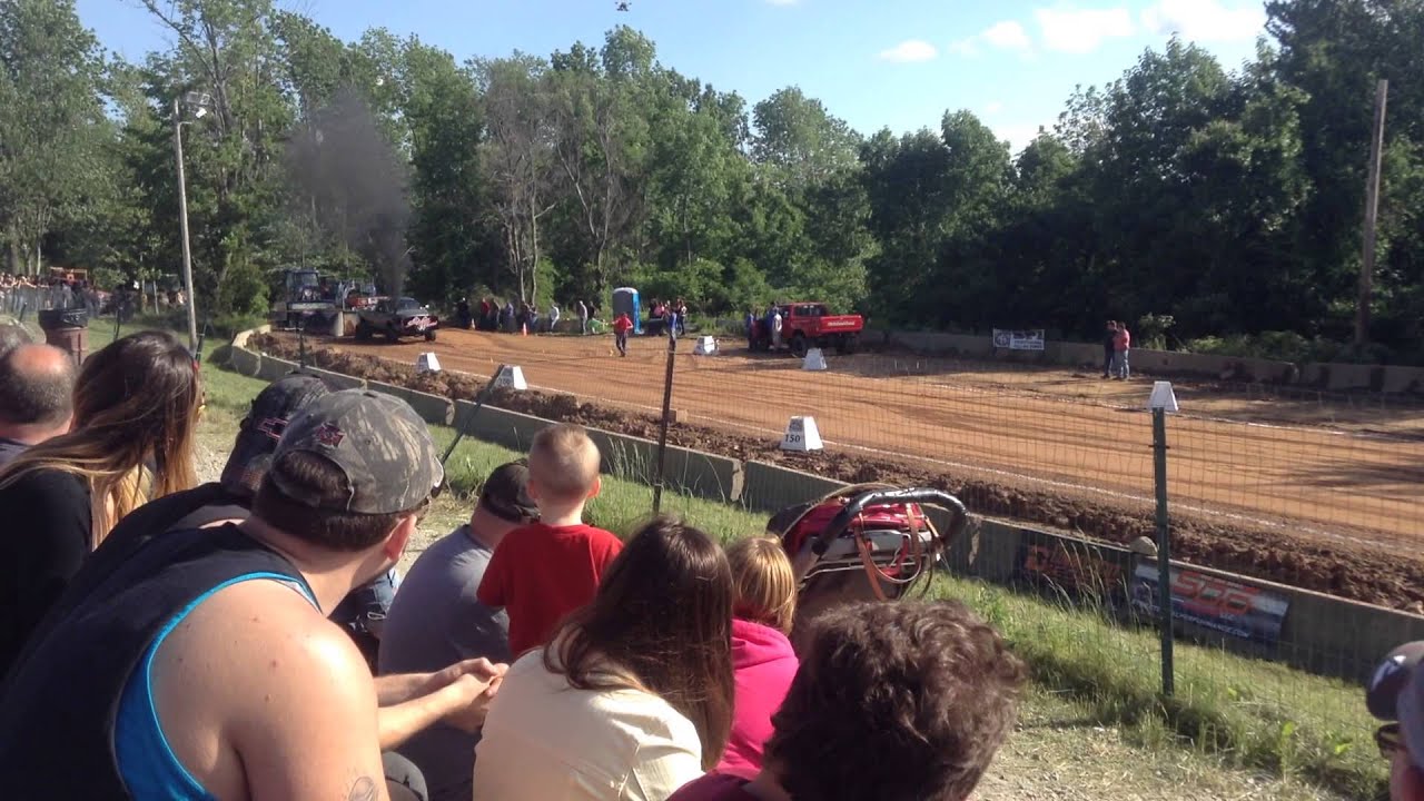 Goshen Stampede 2014 Truck Pull- Alex Adams - YouTube