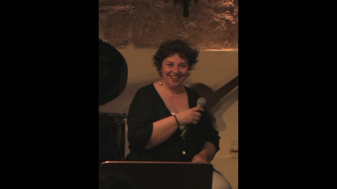 Η Γιαλαλαού | Μαίρη Έσπερ Mary Esper - YouTube