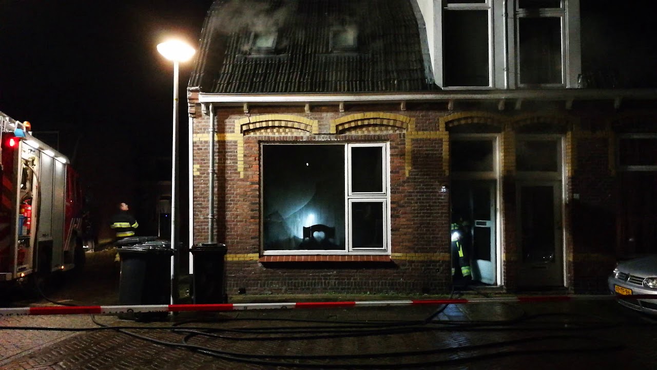 Woningbrand 3de Woudstraat - YouTube