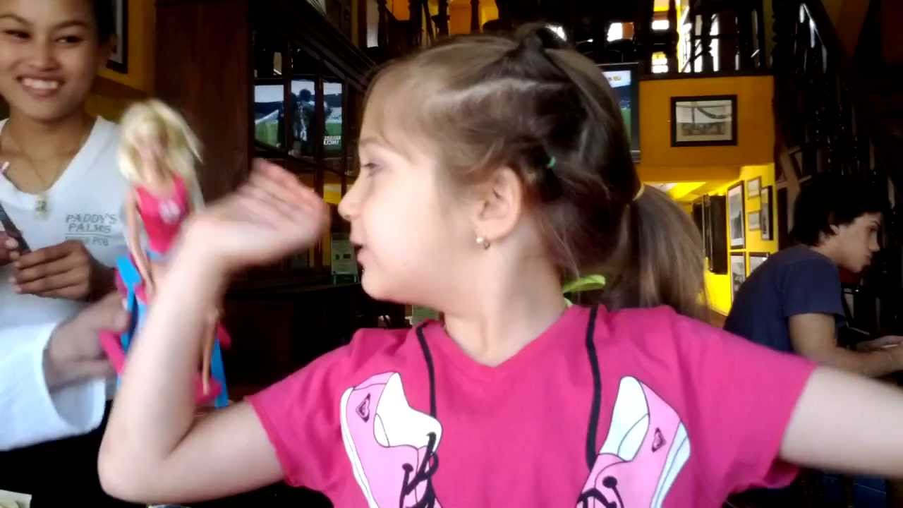 Eva's starring in Sawatdee song! - YouTube