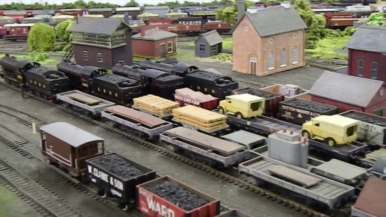 Introduction to Tony's model railway - YouTube