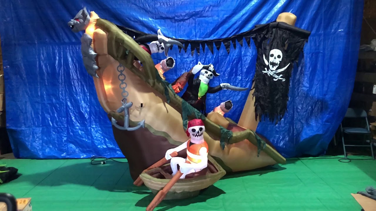 11' Gemmy Airblown Animated Inflatable Sinking Pirate Ship - YouTube