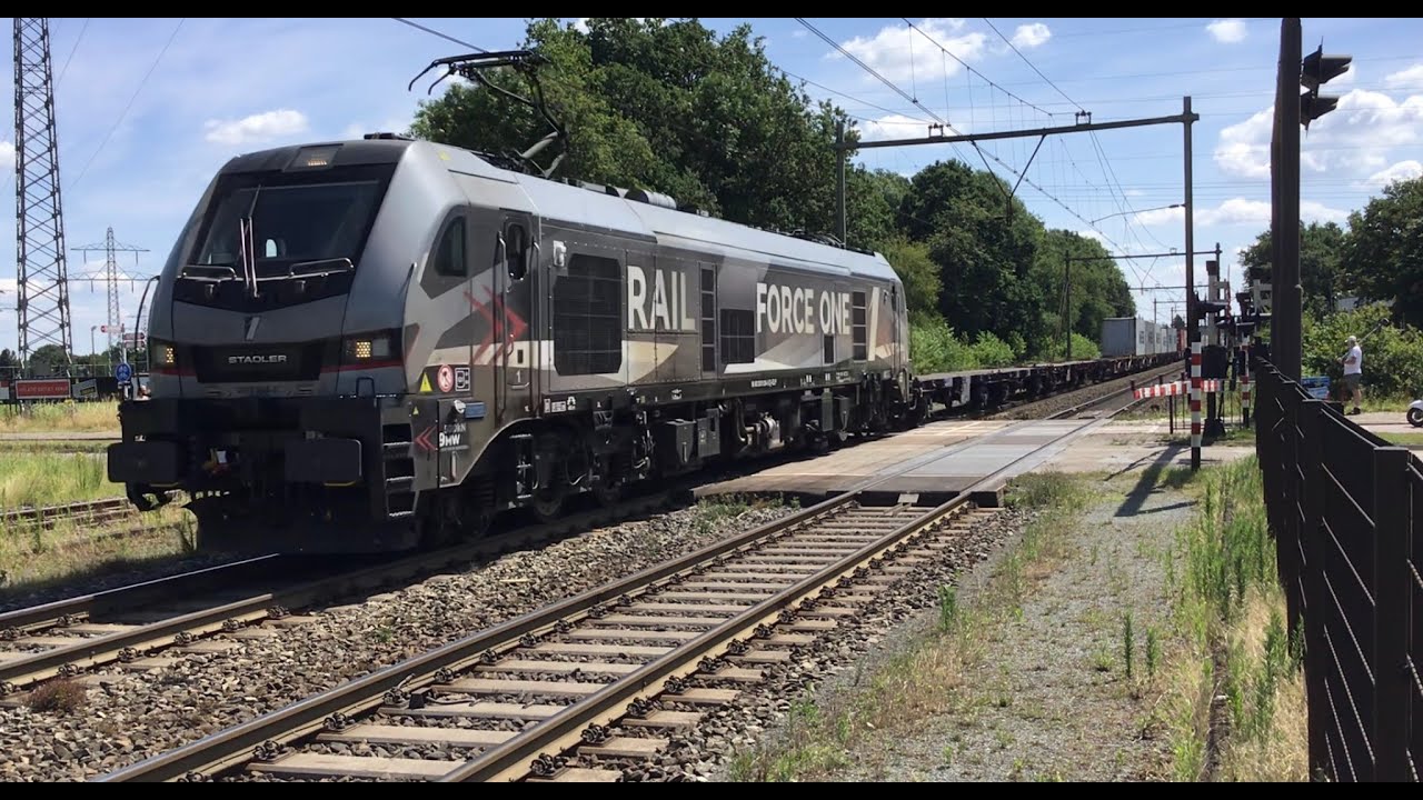 Rail Force One Euro9000 Hybrid locomotive Stadler with Container Train ...