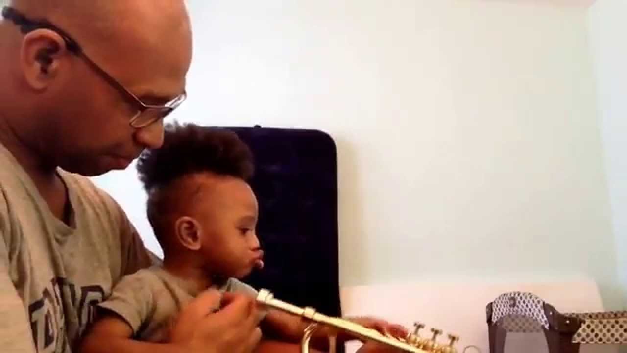 Baby trumpet player. I love this kid! - YouTube