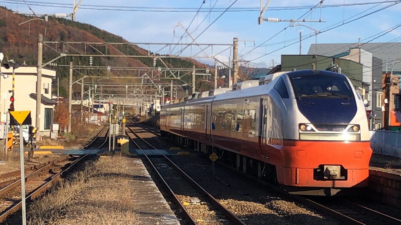 奥羽本線E751系秋ｱｷA-101編成特急つがる3号青森行き2043M 大鰐温泉到着 撮影日:2022/11/19 - YouTube