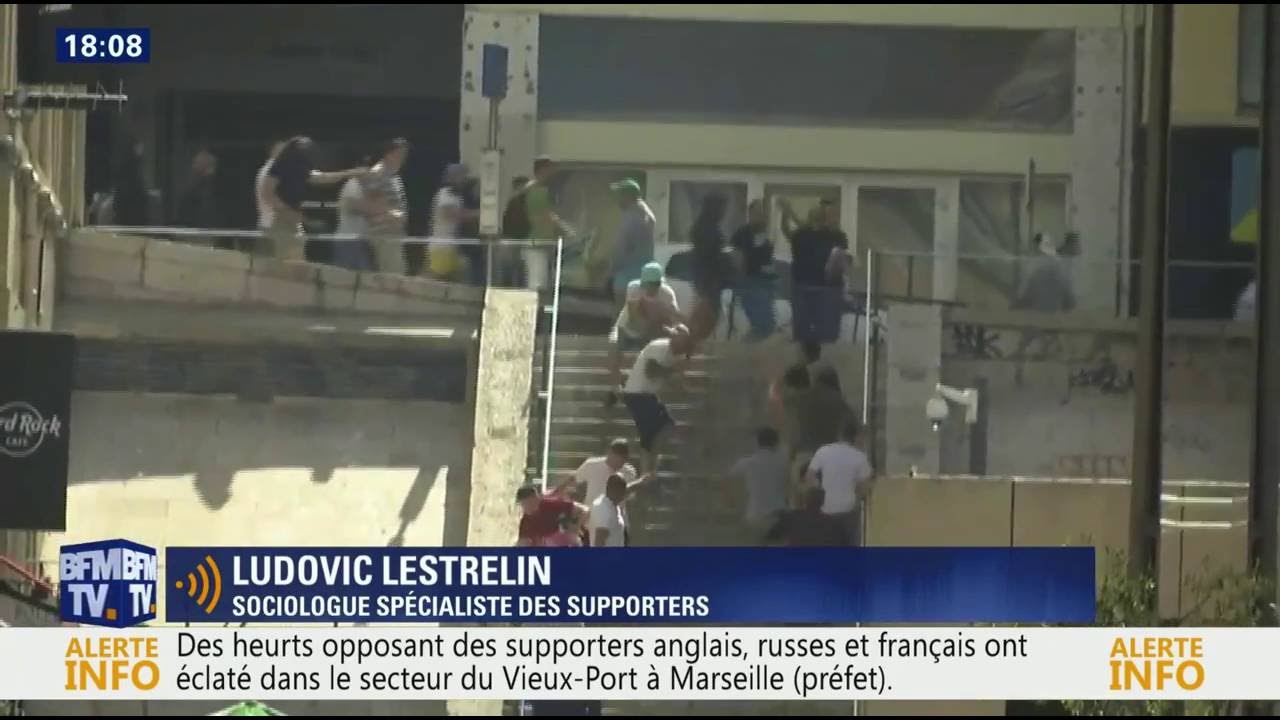 Hooligan Marseille - Bagarre avec chaises et béquilles - YouTube