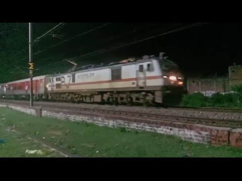 Lichchavi Express train no. 14006 ,5 new stop Fatehpur - YouTube