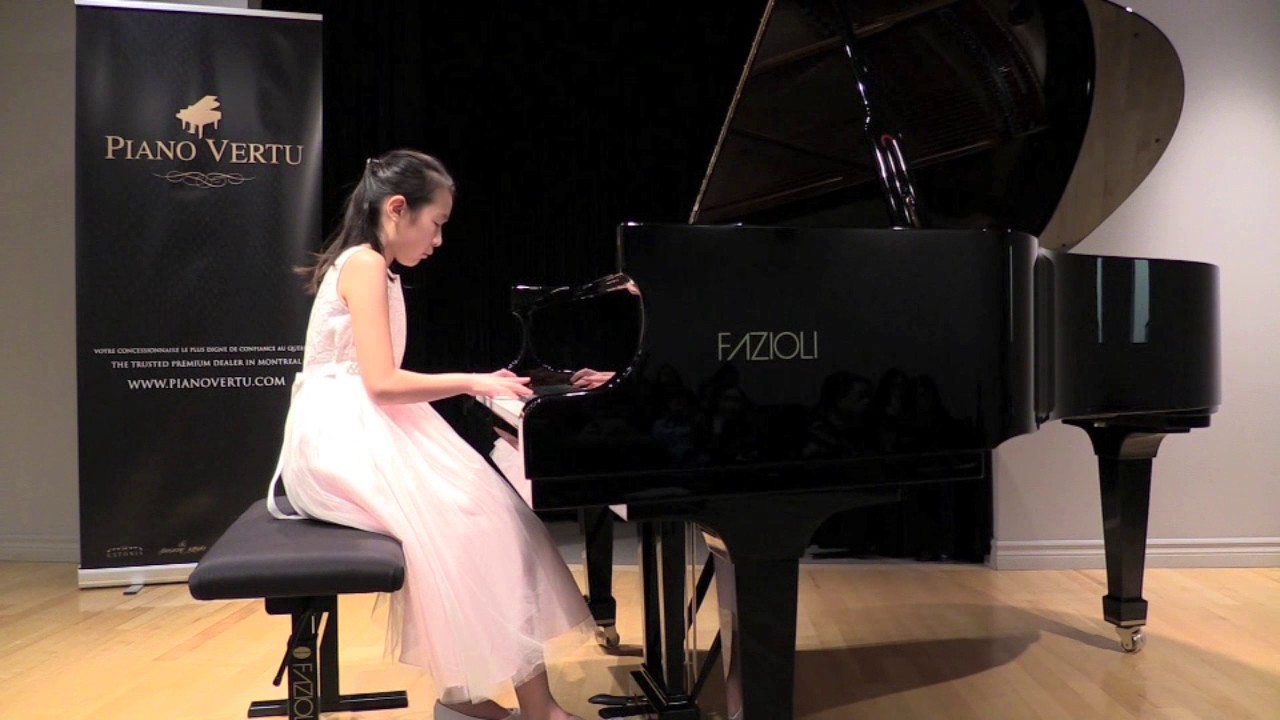 Victoria Mo performing at Montreal Children's Hospital Benefit Concert ...