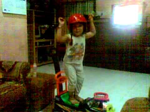 nau joget diatas mobil