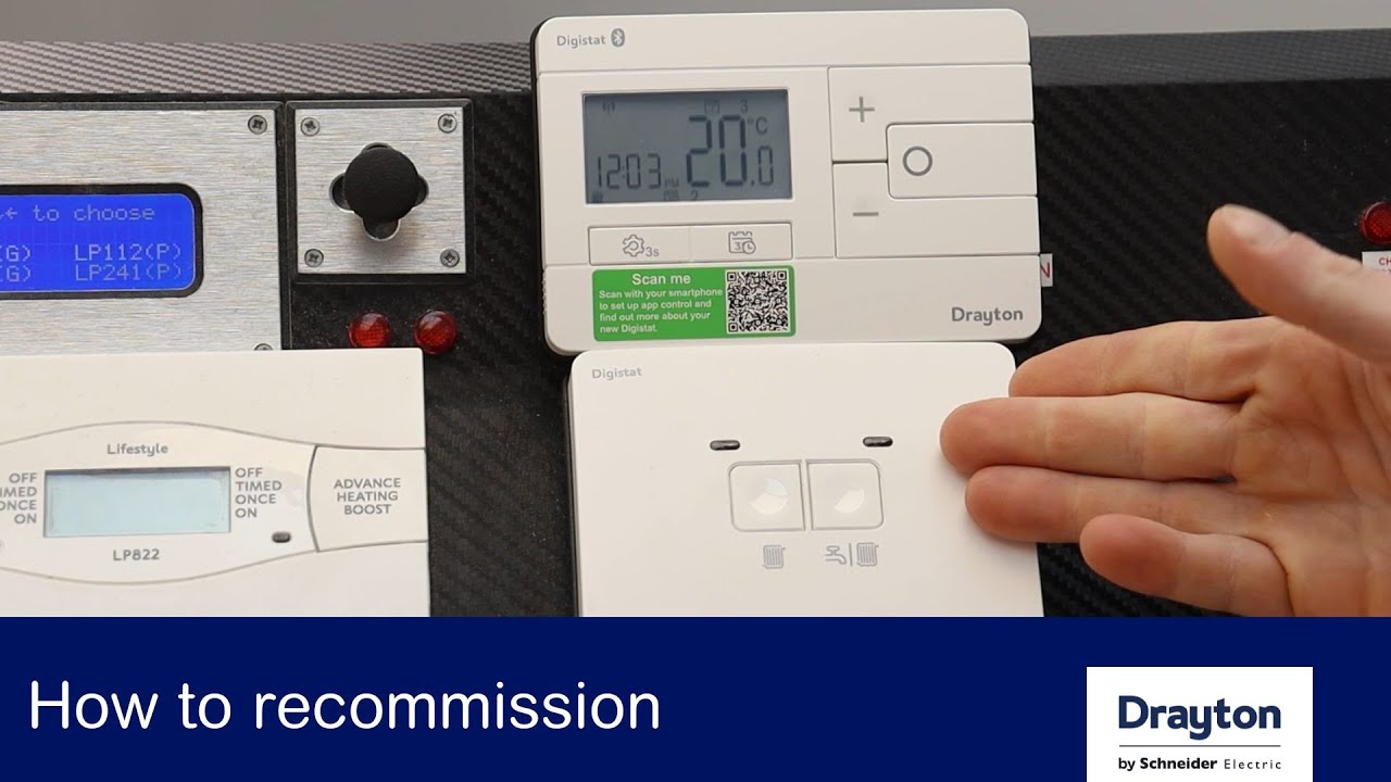 How to recommission the Drayton Digistat - YouTube