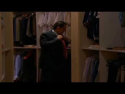 Nizamettin Güvenç Erhanın yırttığı eldiveni görüyor!