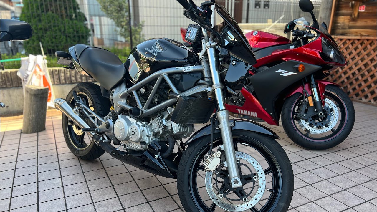 ワンオフサウンドを聞け、YZF-R1 YAMAHA 2007、VTR250 HONDA、 - YouTube