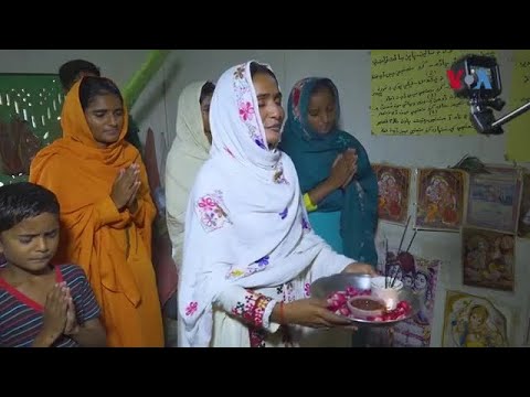 Shamu Bai: 'We Waited for Hours to Sing but did not Give Up' - YouTube