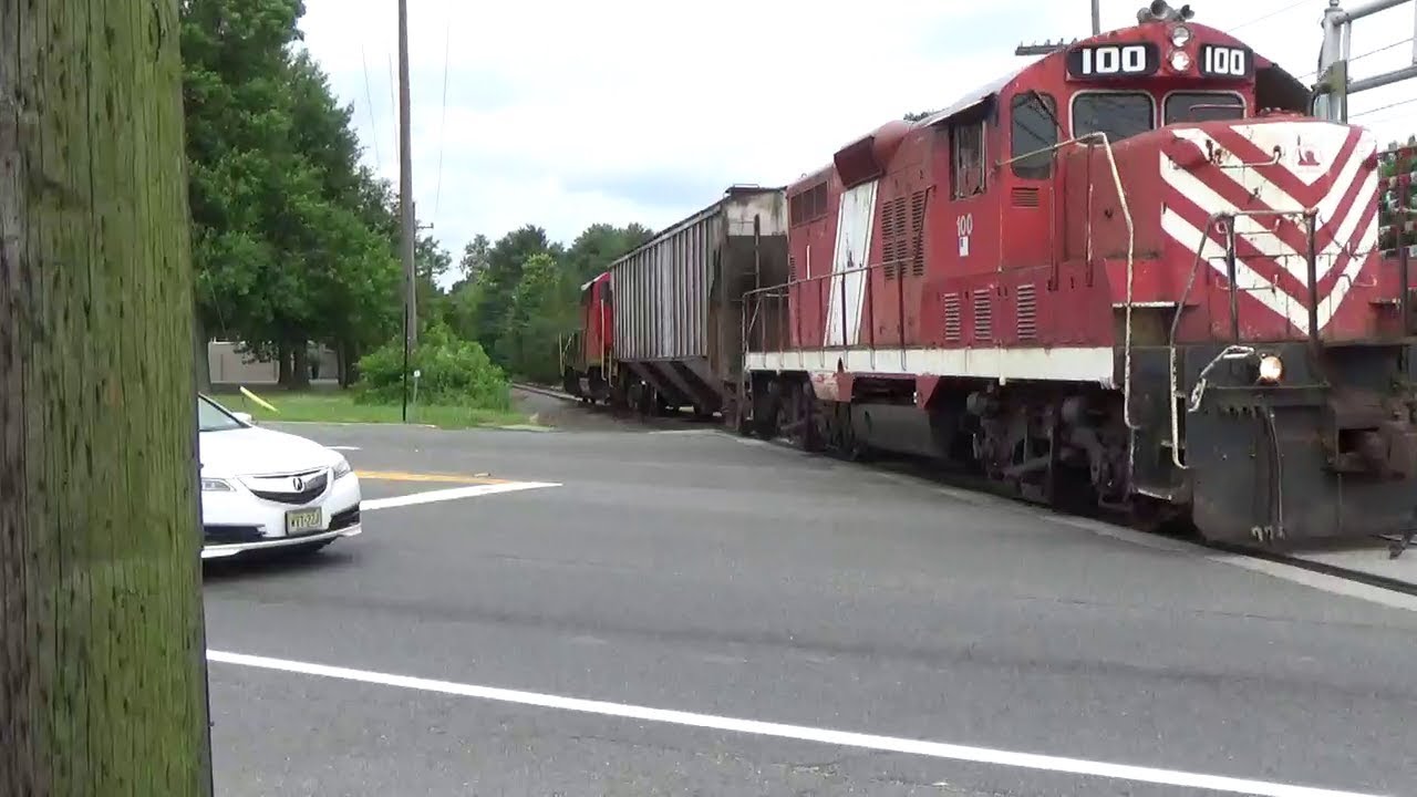 SRNJ #100, #102 South on 6/18, North on 6/22 along the Salem Branch in ...