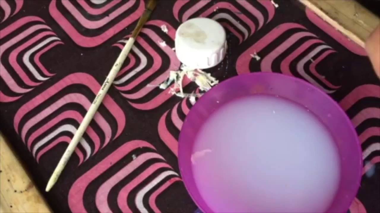 How to unscrew a stuck bottle cap - YouTube