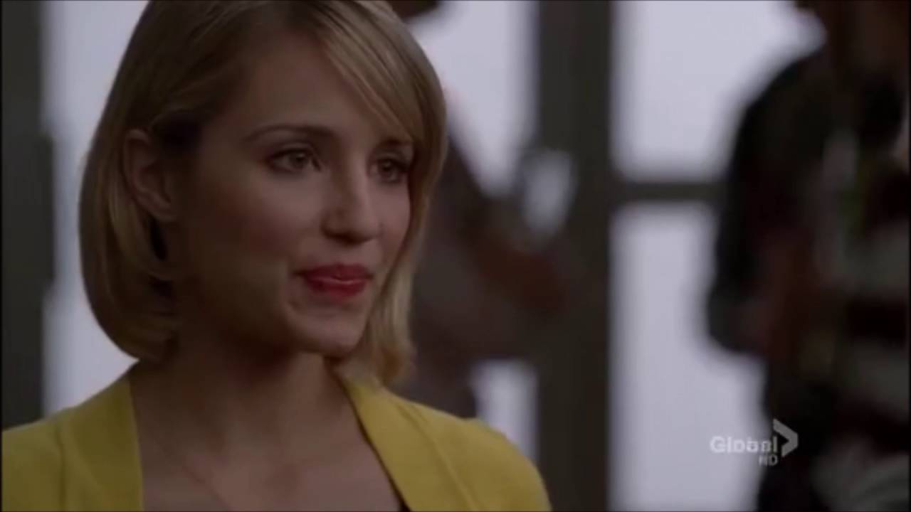 Glee - Quinn tries to get back with Sam 3x08 - YouTube