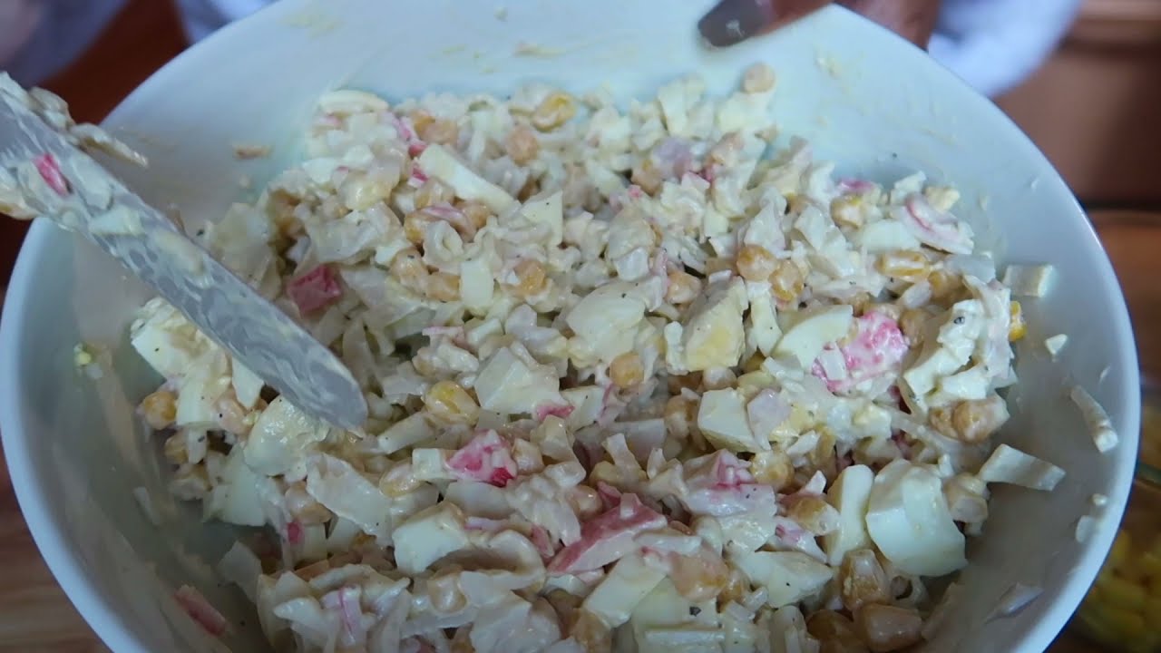 UNBOXING GIFT AND MAKING CRAB MEAT SALAD RECIPE | ZO KITCHEN - YouTube