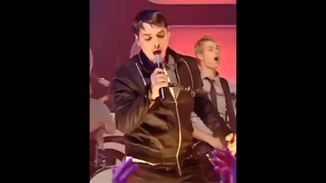 Matt Willis - Up All Night - Top Of The Pops - YouTube