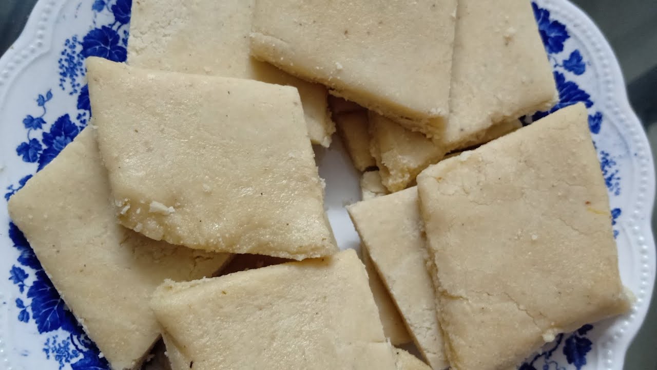 Shaker Pale Konkani Sweets | Shakar Para Sweets by Nani and Nawasa ...