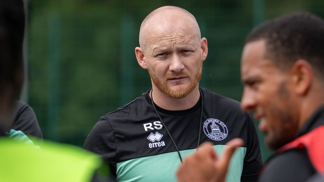 Pre-Season 2023/24 | Robbie Simpson Interview - YouTube