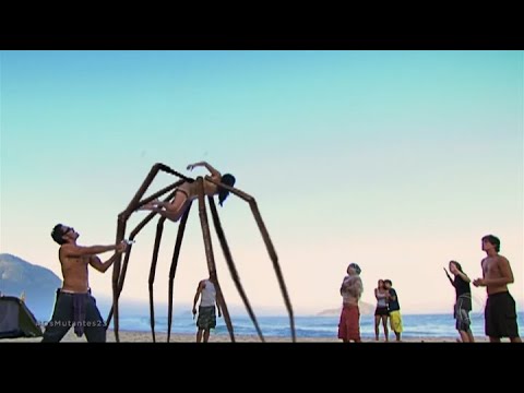 Os Mutantes - Mulher Aranha e Fernando atacam meninos na praia