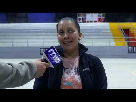 Entrenadora italiana llega a Facatativá - YouTube