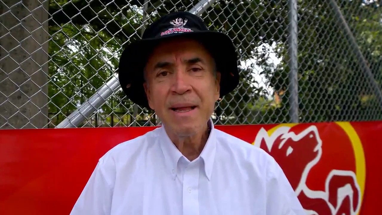 Carlos Ivan Hernández Bonet habla de la entrega de uniformes del ...