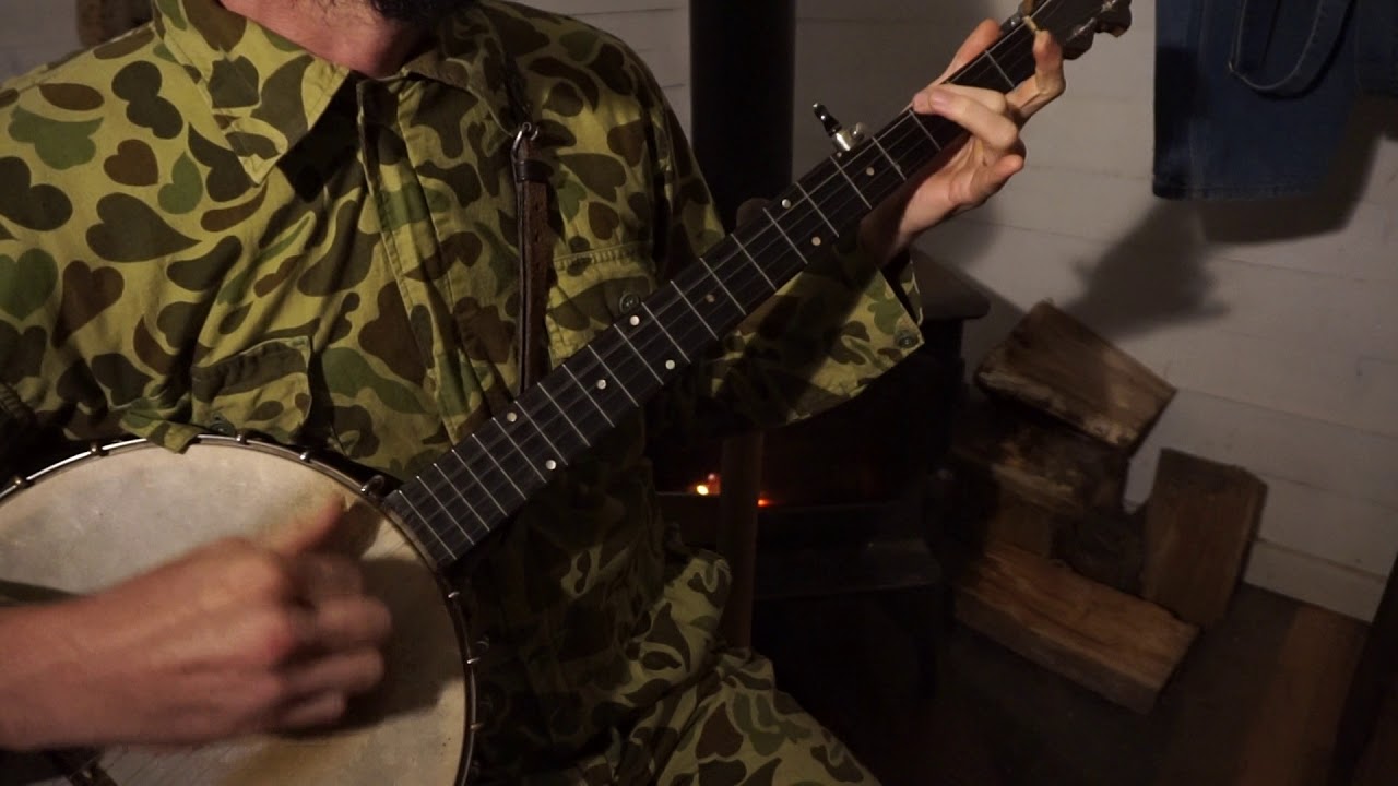 "German War" Banjo Close-Up (Overhand) - YouTube