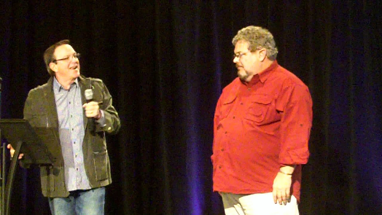 Public Speaking: Awkward Hand Gestures - YouTube