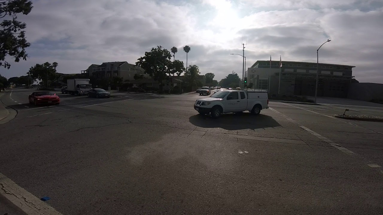 Egregious red light running by driver of UtiliQuest truck - YouTube