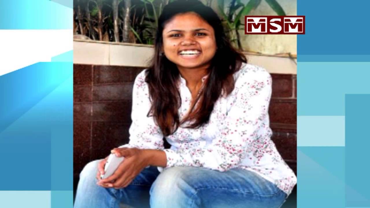 Indian swimmer Bhakti Sharma sets world record - YouTube