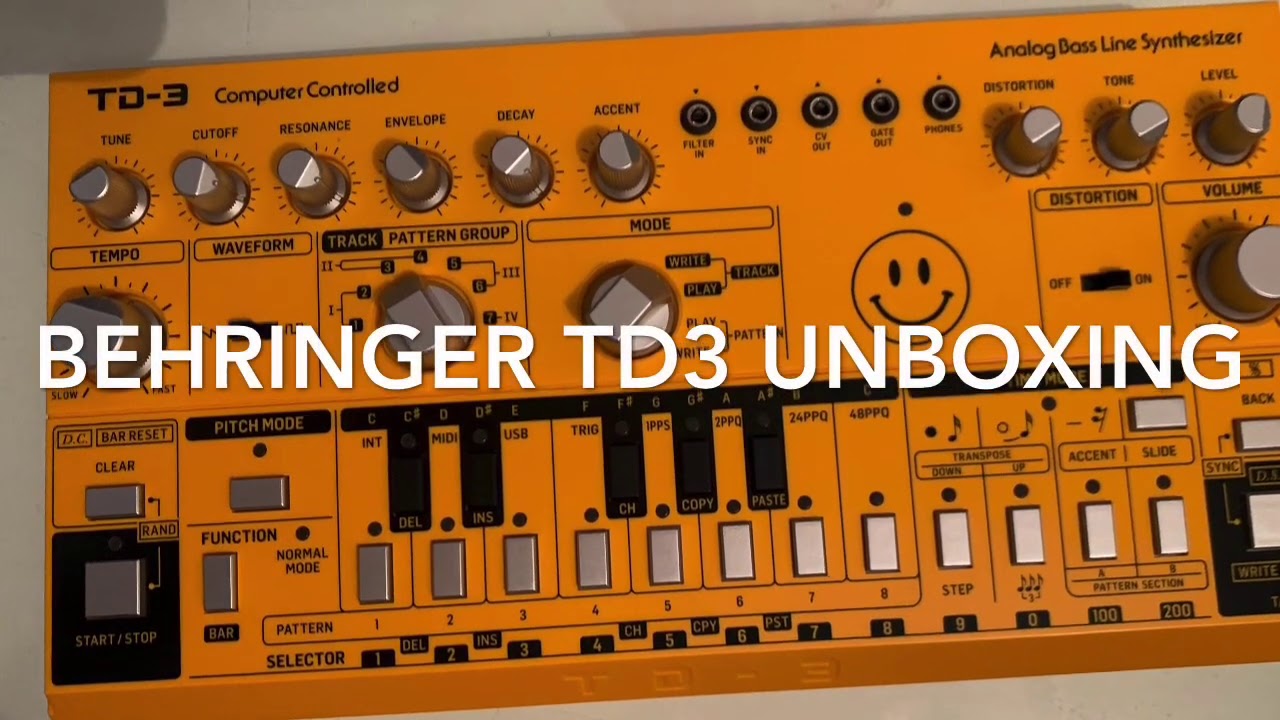 Td3 behringer quick unboxing - YouTube