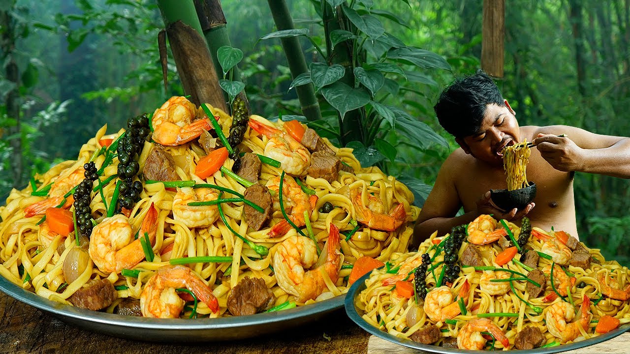 Wilderness Cooking Skill | Stir Fry Pumpkin Noodle Shrimp With Beef ...