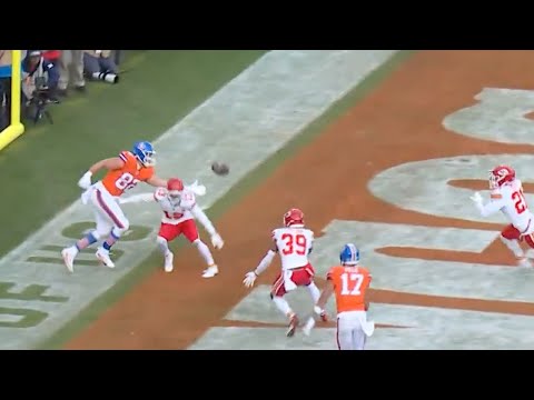 Devaughn Vele UNREAL TRIPLE DEFLECTION TD CATCH 🔥 Broncos vs Chiefs 2025 Highlights