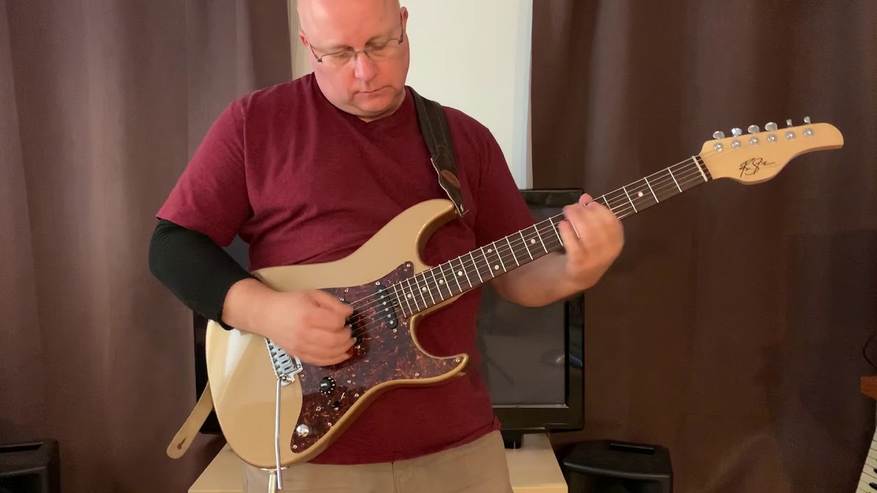 DANN HUFF GUITAR SOLO Giant "I can't get close enough" - YouTube