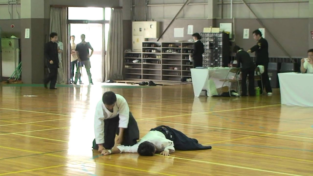 Seibukan Fusen Ryu Jujutsu at Meijo Daigaku 7-4-10 - YouTube