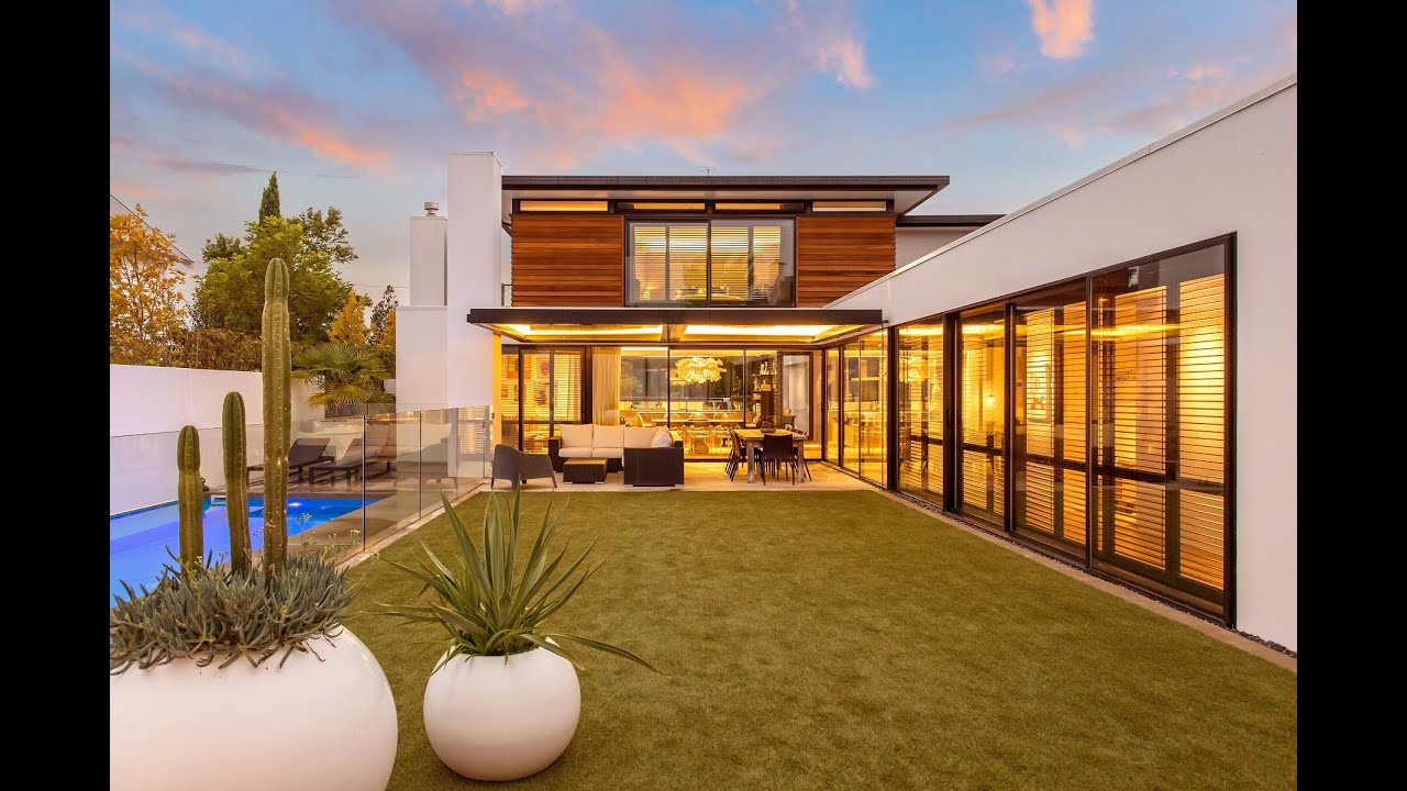 71 Chapter Street, Merivale - YouTube