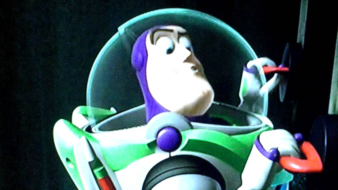 Buzz Lightyear Dies - YouTube