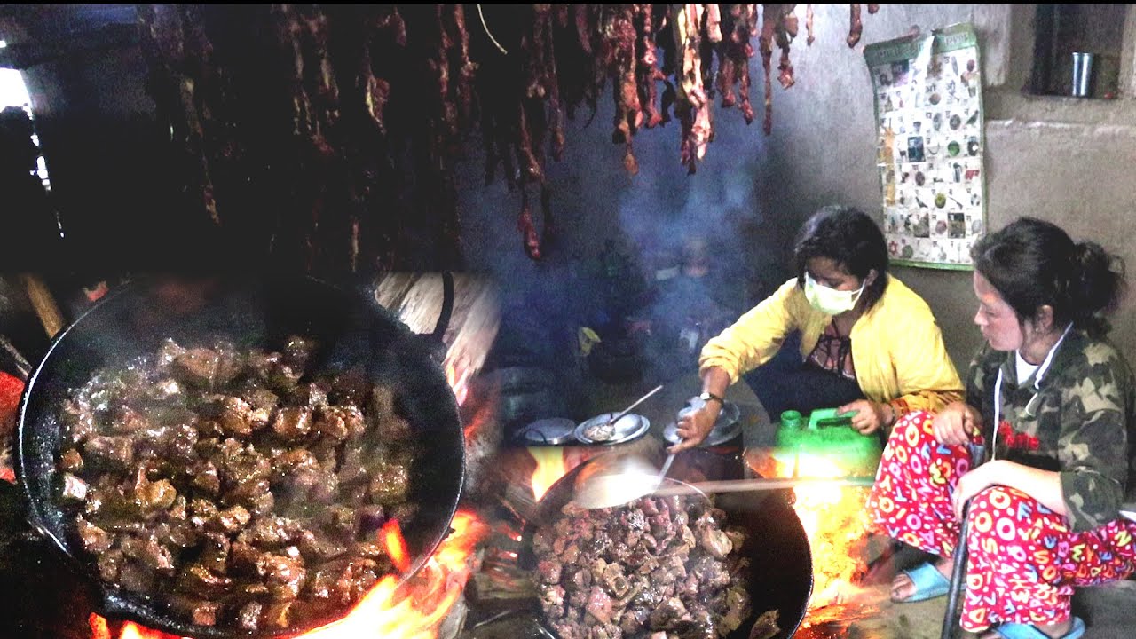 Buff curry cooking for Dinner || Village cooking Natural cooking style ...