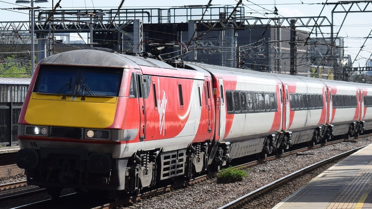 Trains At Alexandra Palace Part 2 3/4/17 - YouTube