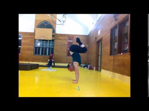 Tuck-pike-straddle handstand drill - YouTube