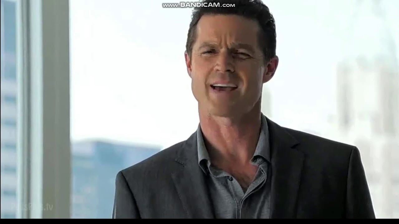 Suits - T1 E9 - Harvey y Travis Tanner se conocen - YouTube