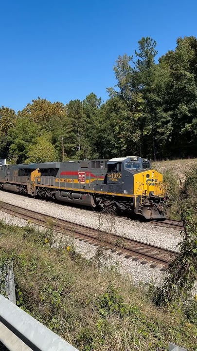 CSX I125 with Family Lines Heritage Unit 1972 - YouTube